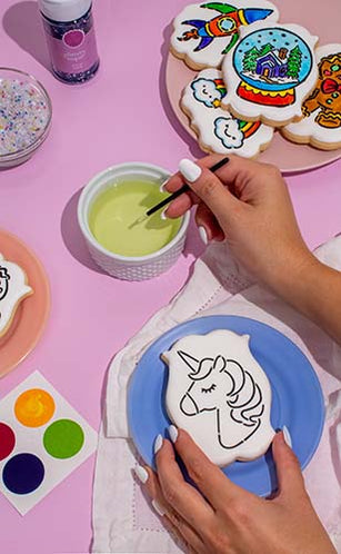 How to Make Maroon or Burgundy Icing and Frosting — The Cookie Countess