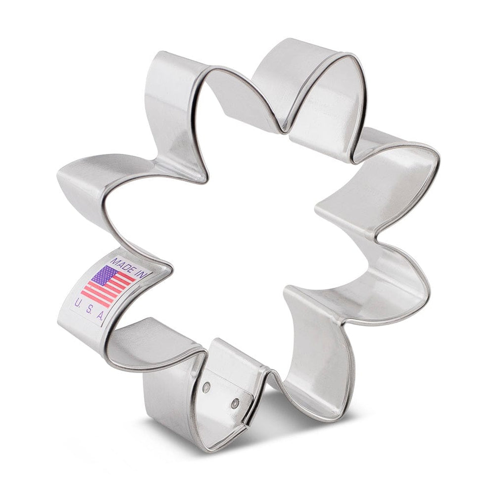 Daisy Flower Cookie Cutter 3" — The Cookie Countess