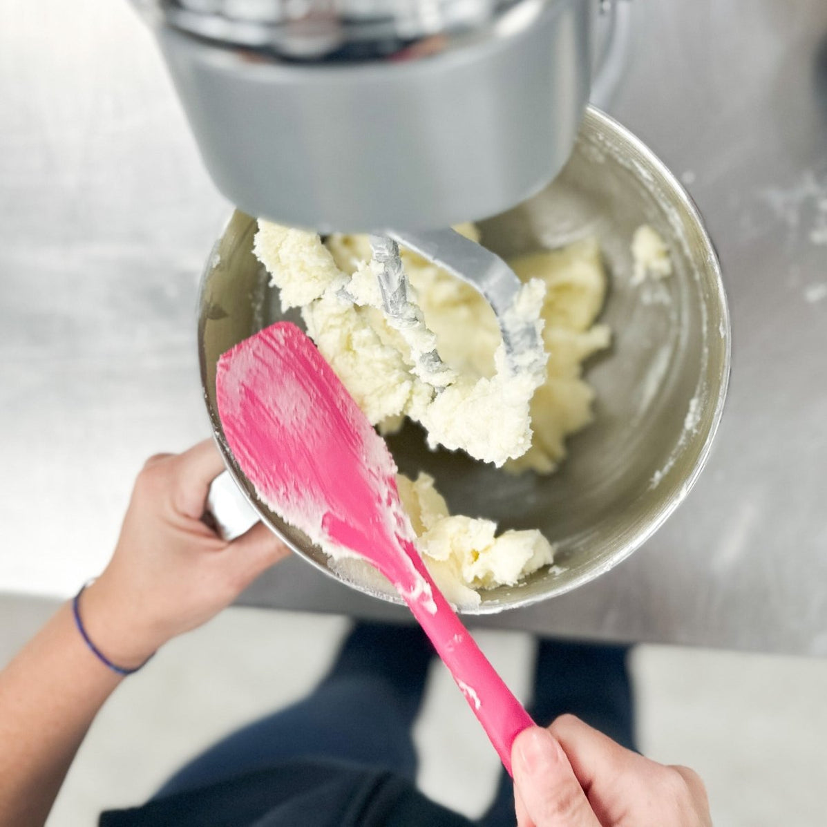 The Best, Strongest Silicone Spatula for Icing Mixing - Dishwasher Safe ...