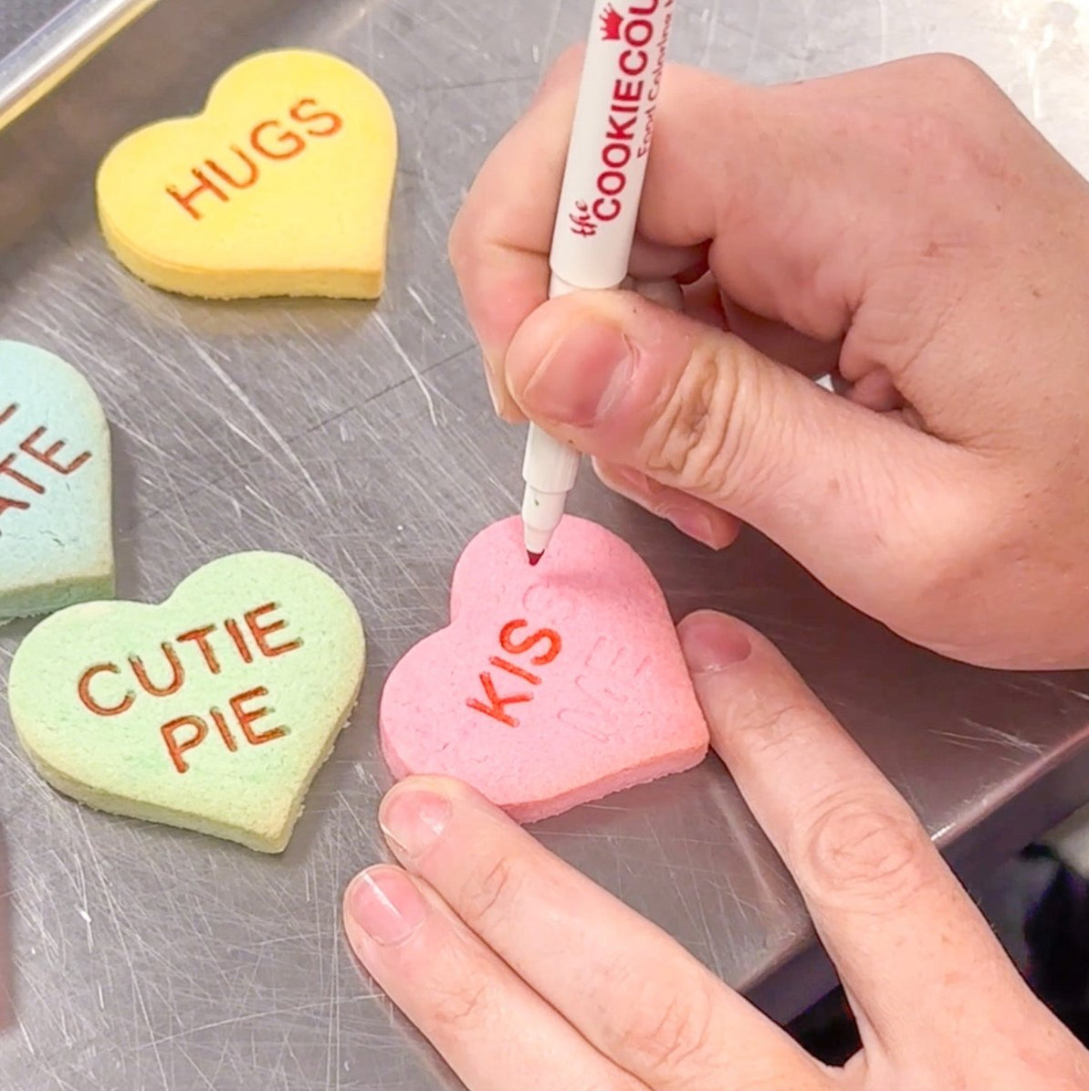 How to easily write on cakes, cookies - Edible Pens & Markers — The ...